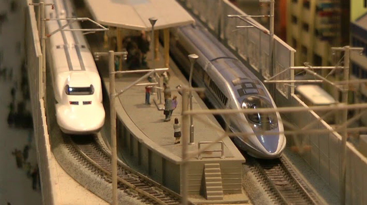 Build an N scale japanese model train layout | 4fund.com